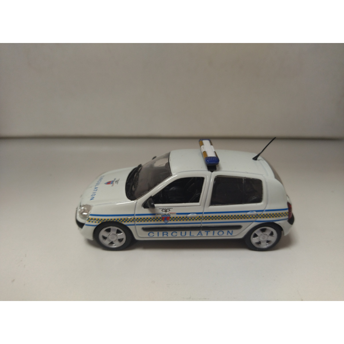 RENAULT CLIO 2002 POLICE CIRCULATION 1:43 NOREV HACHETTE NO BOX/V FOTO ...