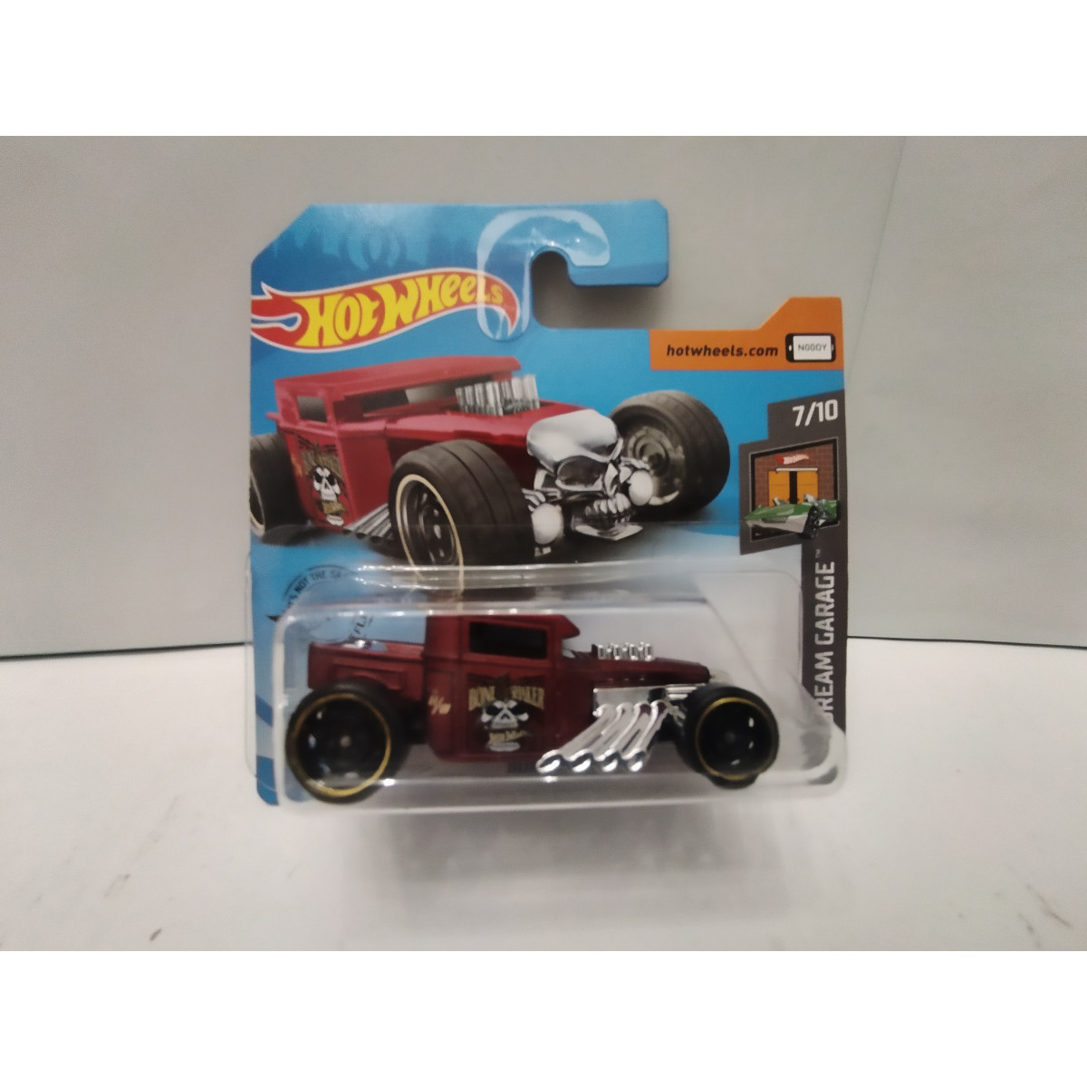 BONE SHAKER RED 7/10 DREAM GARAGE 1:64 HOT WHEELS - BCN STOCK CARS