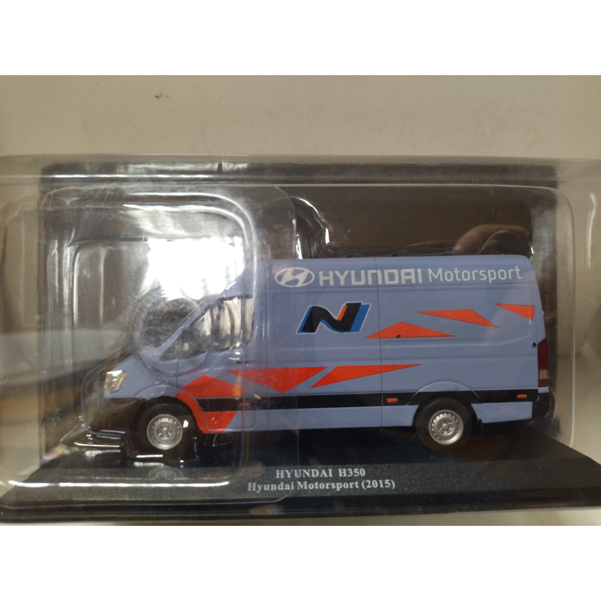 HYUNDAI H350 2015 HYUNDAI MOTORSPORT ASSISTANCE RALLY 1:43 ALTAYA IXO - BCN STOCK CARS